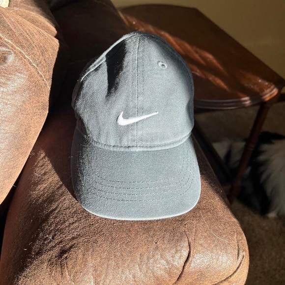 Nike | Accessories | Nike Baseball Hat | Poshmark